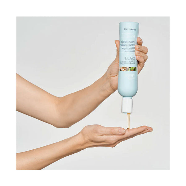 MILK_SHAKE – NORMALIZING BLEND SHAMPOO (300 ML) – Essential Brands